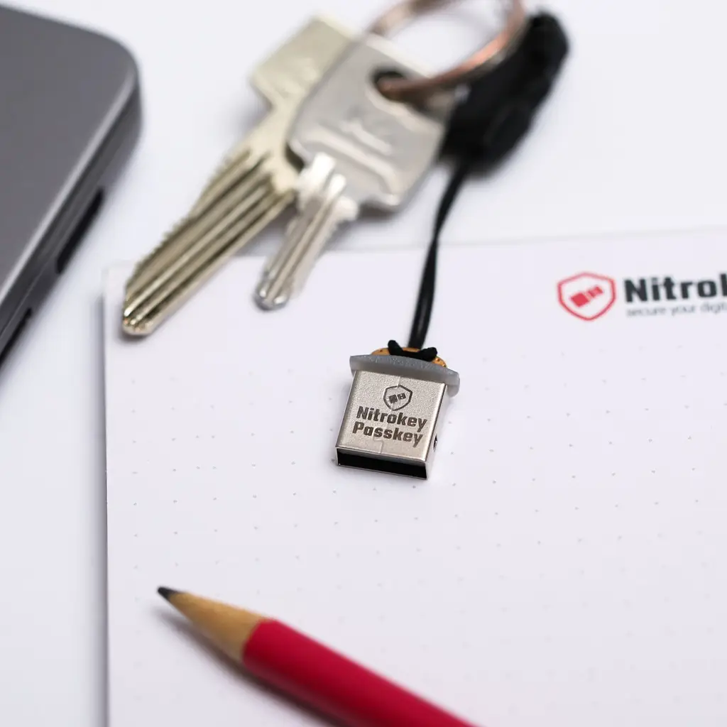 Nitrokey Passkey | shop.nitrokey.com